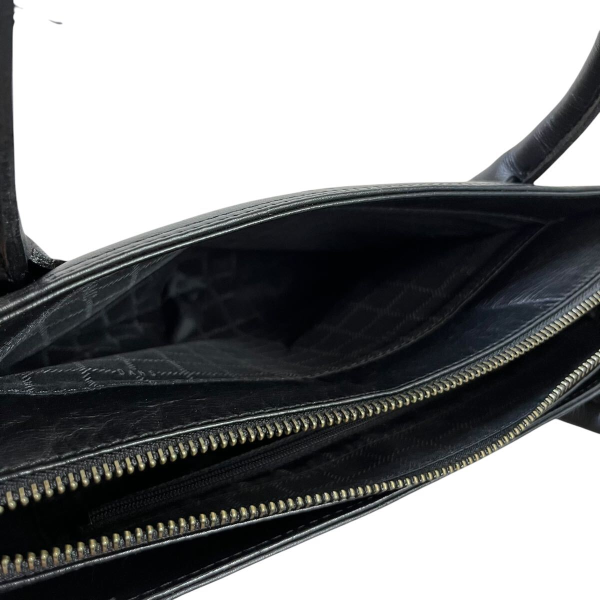 Yahoo!オークション - 2 DAKS LONDON ダックス レザーハンドバッグ ブ...