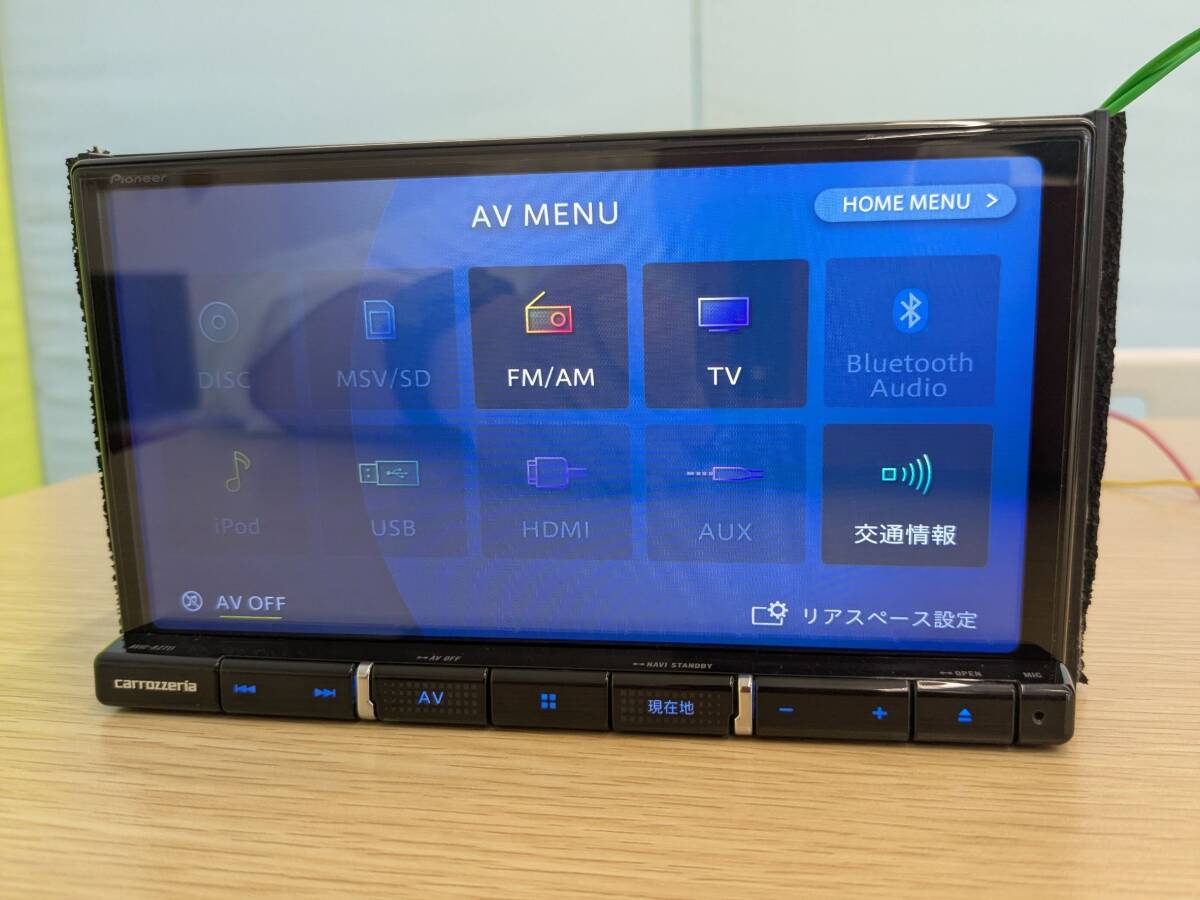 Yahoo!オークション - カロッツェリア 楽ナビ 7V型 AVIC-RZ711【美品】