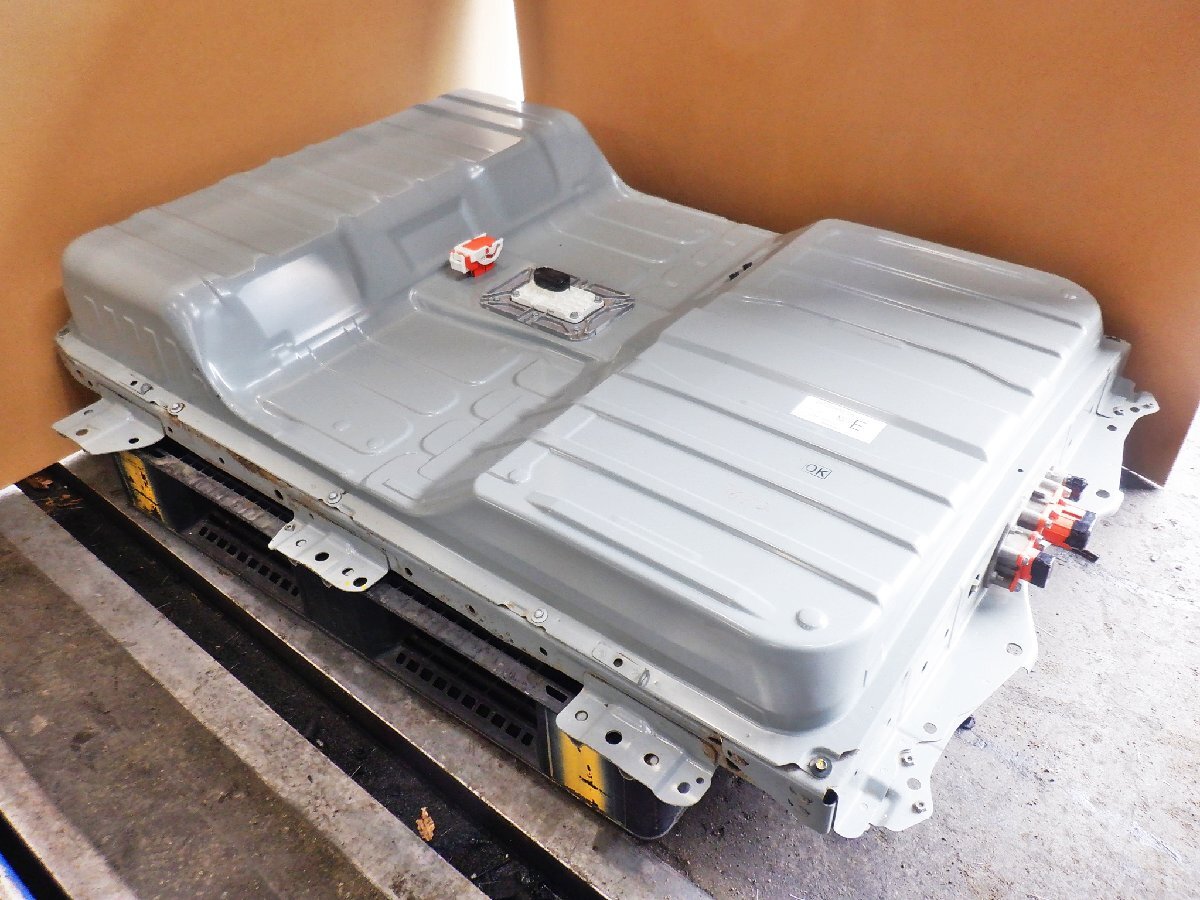 Yahoo!オークション - リーフ AZE0 EVバッテリー 9セグ 作動確認済み ...