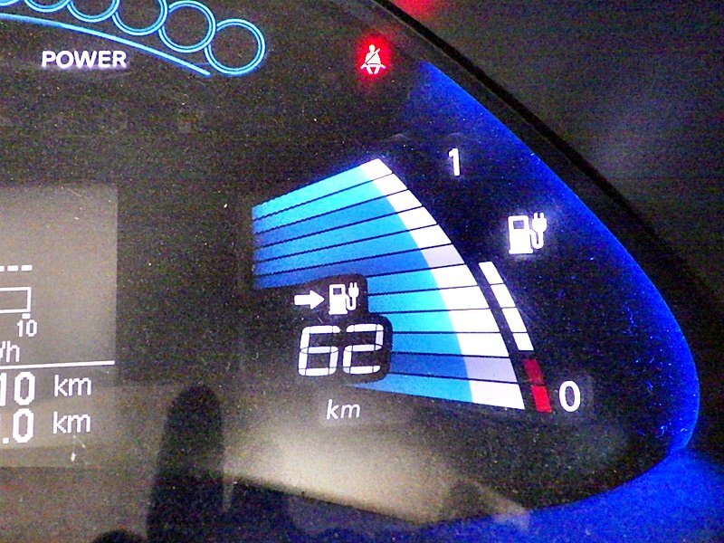 Yahoo!オークション - リーフ AZE0 EVバッテリー 24kWh 6セグメント ...