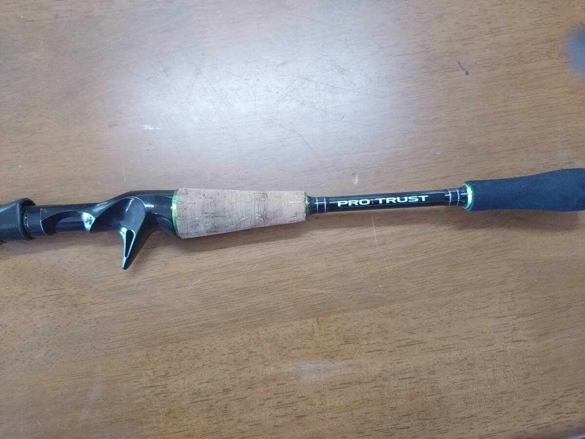 Yahoo!オークション - プロトラスト BASS CATCH R C60ML バスロッド