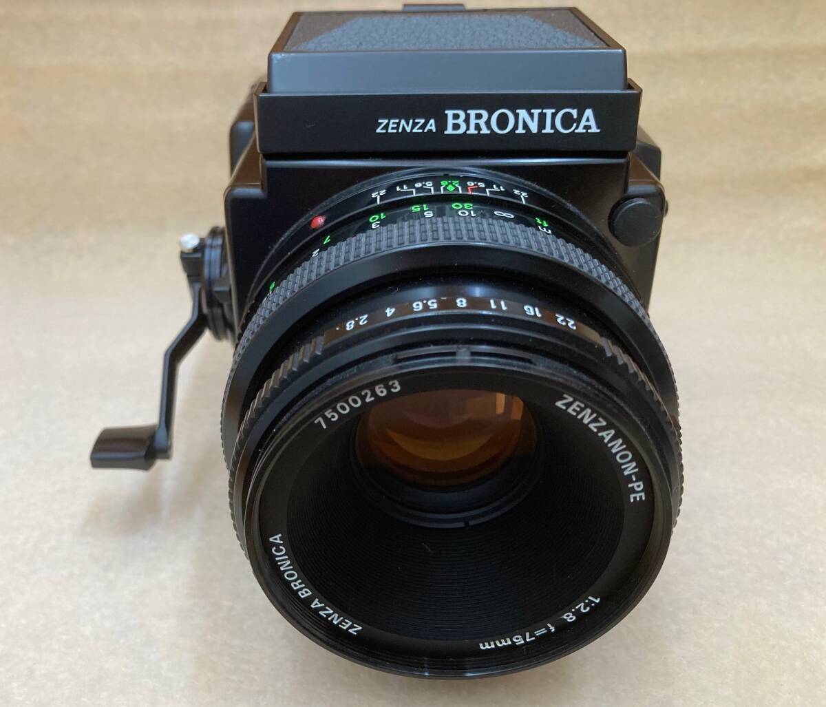 Yahoo!オークション - ZENZA BRONICA ETRSi 標準レンズ付き美品 操作説...