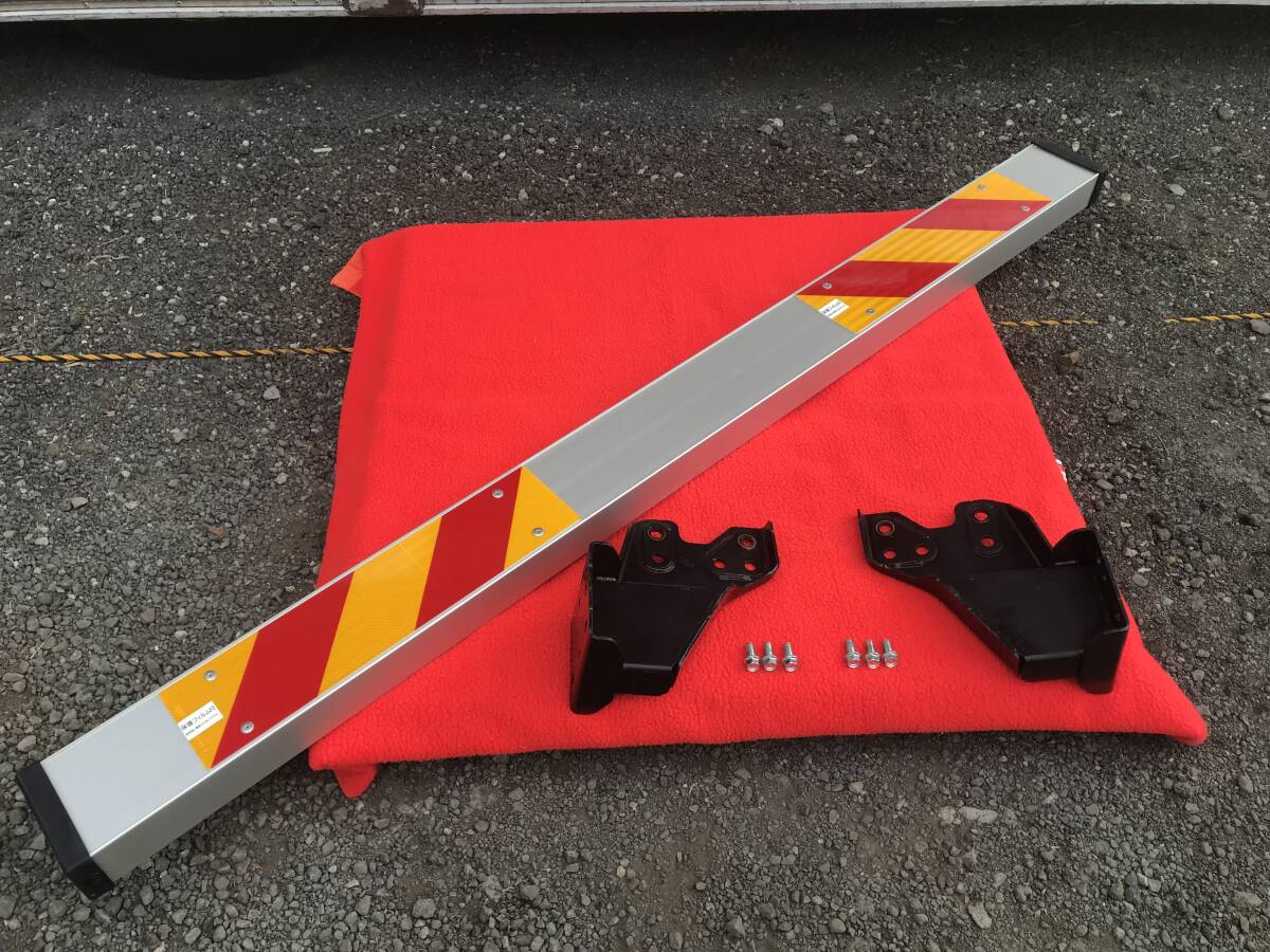 Yahoo!オークション - H4V アルミリアバンパー 4トン用 新車外し 最新...