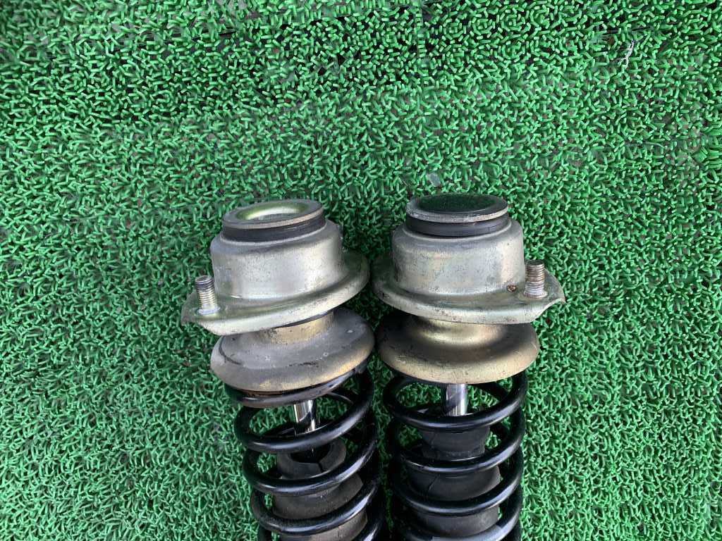 Yahoo!オークション - スバル プレオ RA1/RA2/RV1/RV2 純正 サスペンシ...