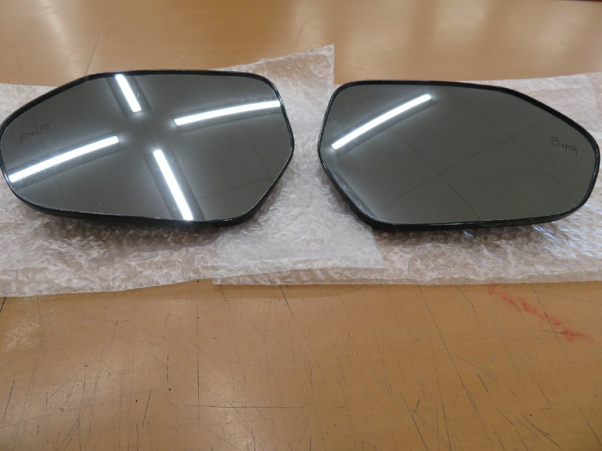 Yahoo!オークション - 中古品 トヨタ ヤリスクロス純正 ドアミラー ミ...