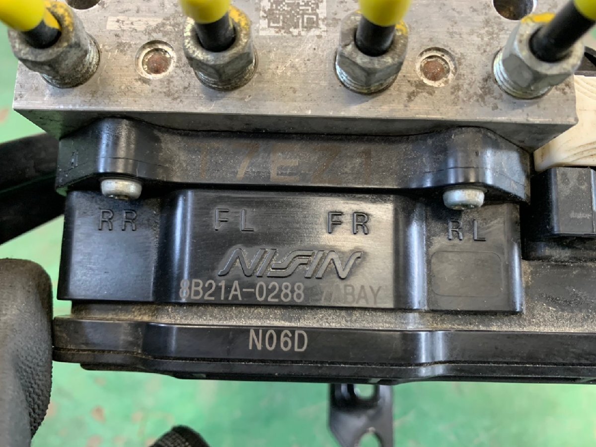 Yahoo!オークション - ヴェゼル RU4 ABSアクチュエーター ブレーキアク...