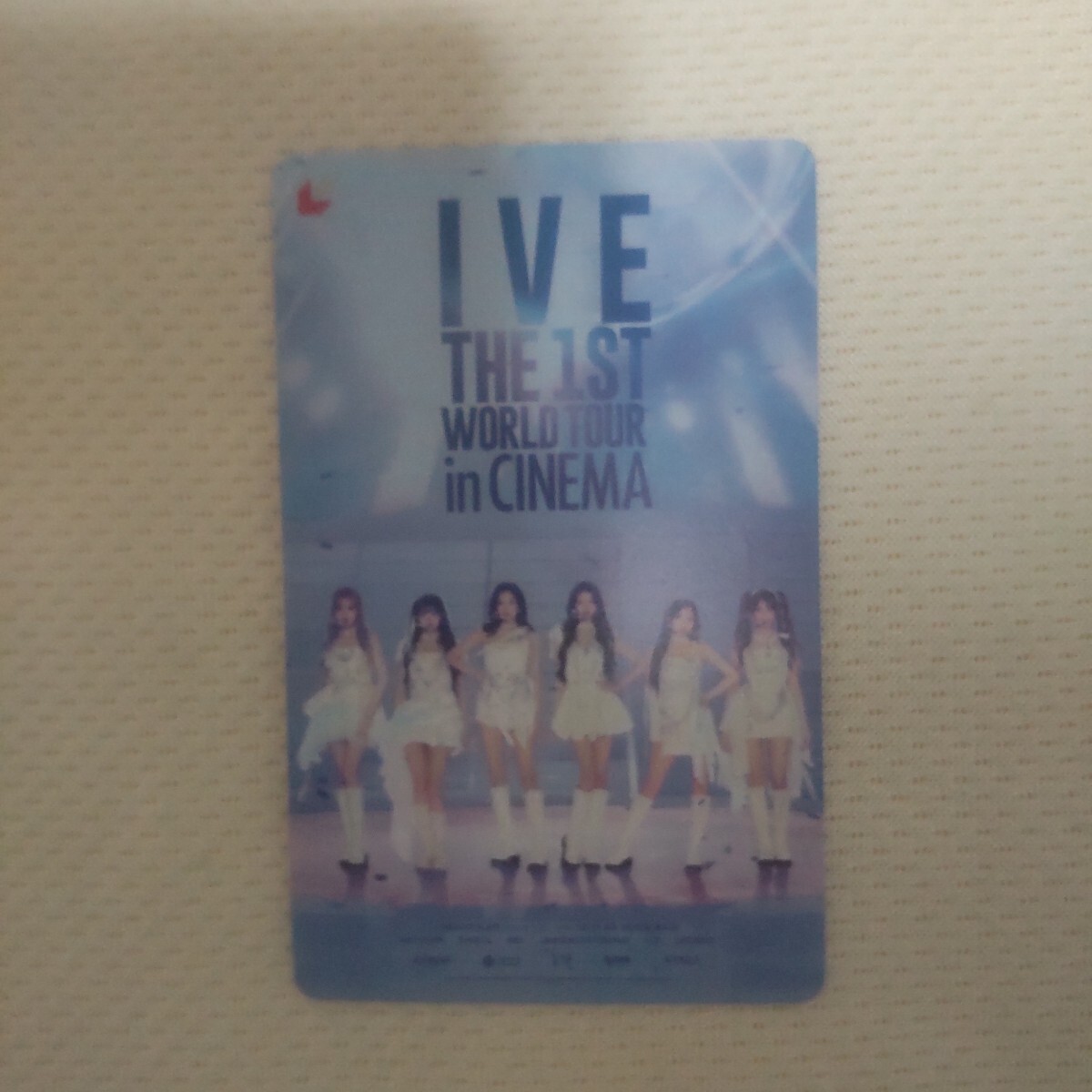 Yahoo!オークション - 定価2300円 IVE ワールドツアーインシネマムビチ...