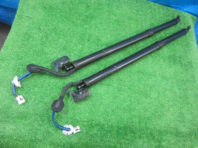 Yahoo!オークション - CX－8 3DA-KG2P バックドアダンパー 走行距...