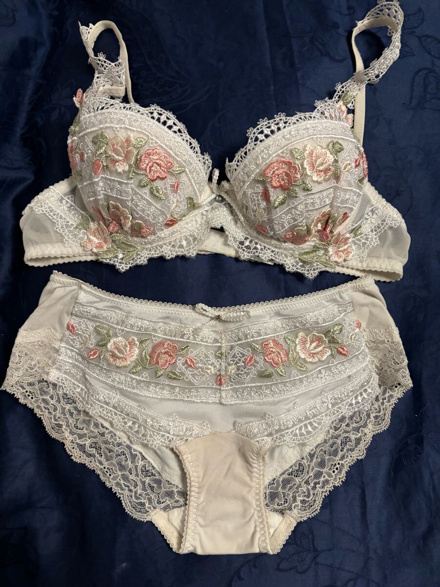 Yahoo!オークション - Wacoal/ワコール/Trefle/トレフル/B75/M/21G/21...