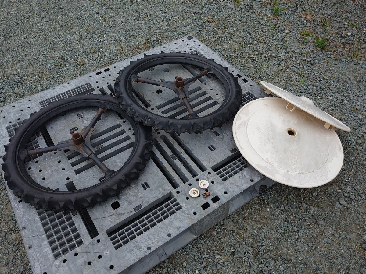 Yahoo!オークション - イセキ PQ4 ノーパンク 600 フロントタイヤ 左右...