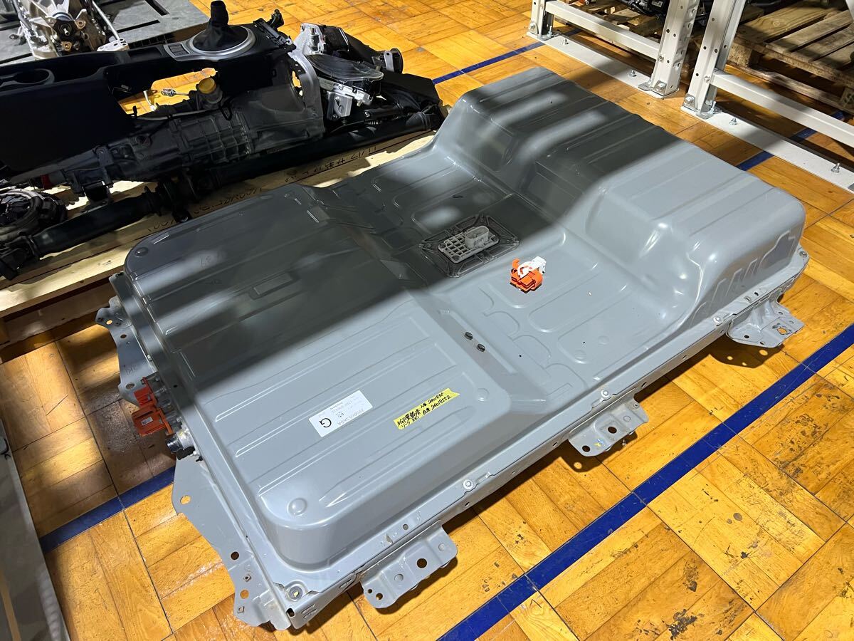 Yahoo!オークション - リーフ ZE1 40kw セルモジュール 単品販売 良品 ...