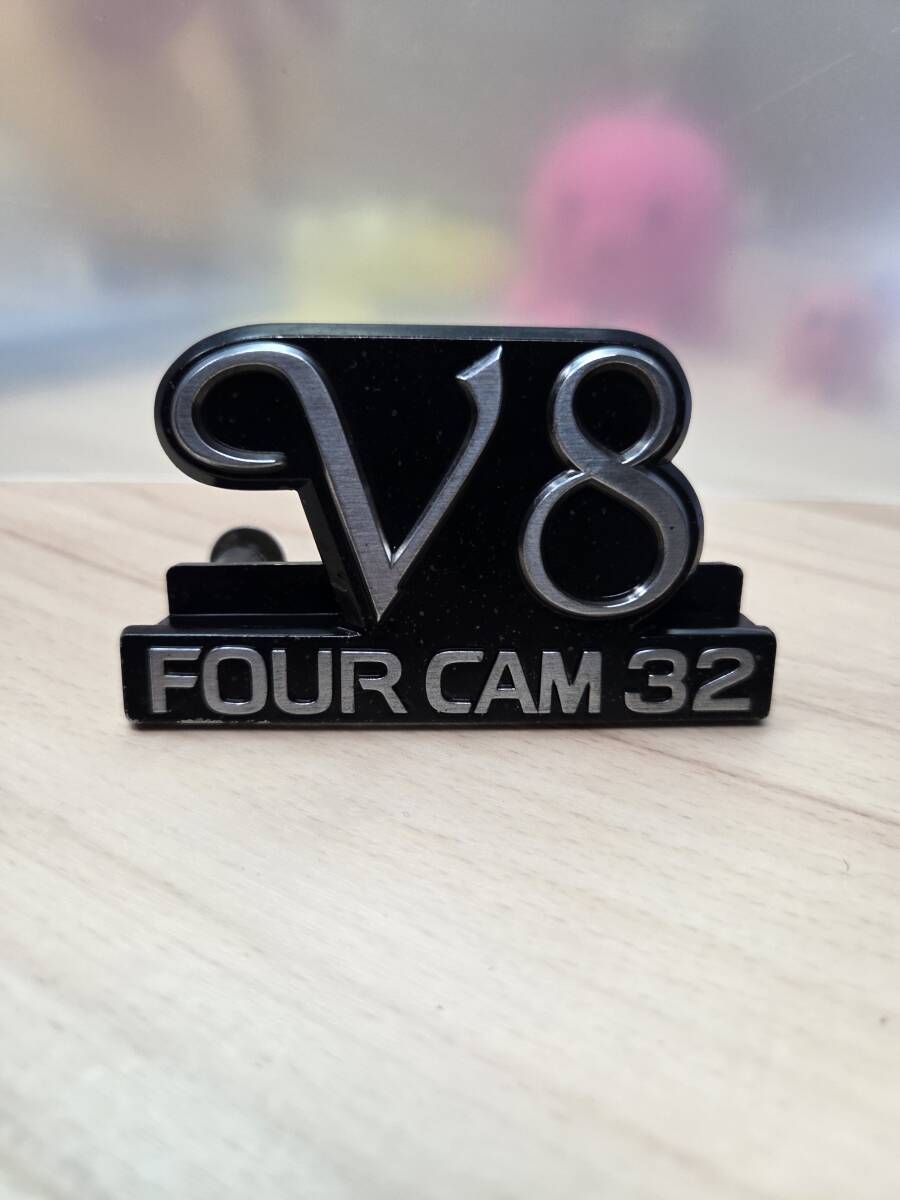 Yahoo!オークション - 当時物 UZS131 V8 クラウン エンブレム