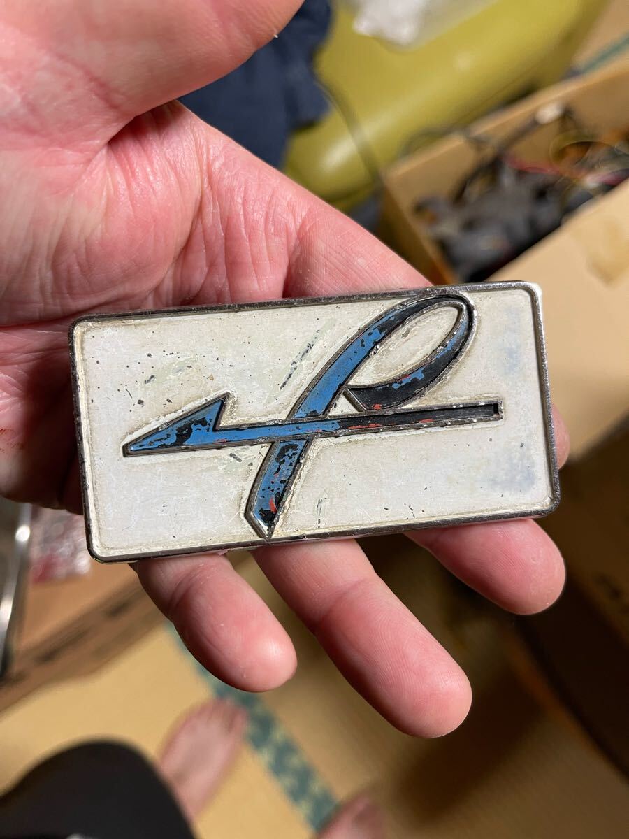 Yahoo!オークション - プリンススカイライン エンブレム s54a s54b