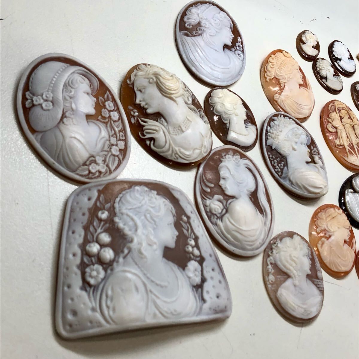 Yahoo!オークション - L05-24 まとめ シェルカメオ 約116g 約580ct ( s...