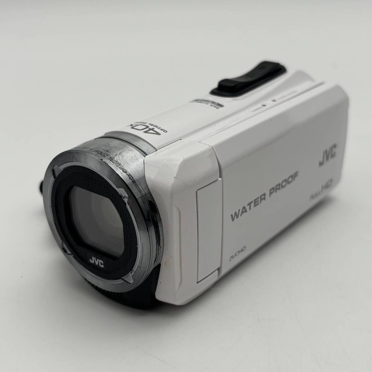 Yahoo!オークション - JVC Everio GZ-B800-W 防水・耐衝撃 フルHDビデ...