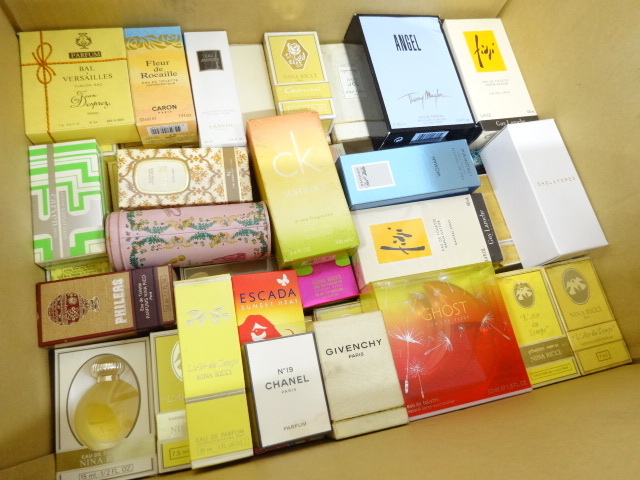 Yahoo!オークション - 100点以上 セット 16.8kg以上 まとめて 大量 箱...