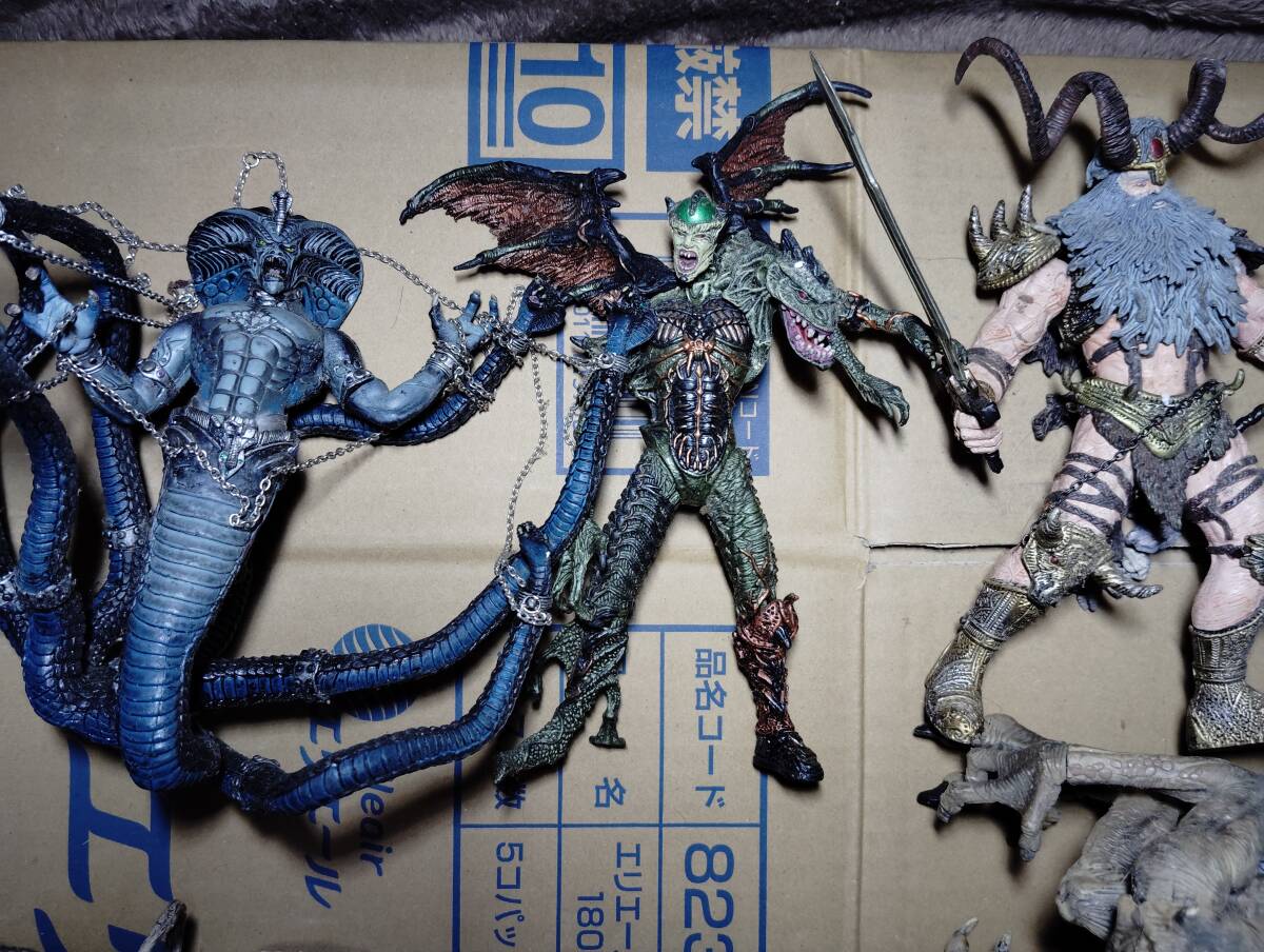 Yahoo!オークション - スポーン SPWN 【ジャンク】 フィギュア まとめ