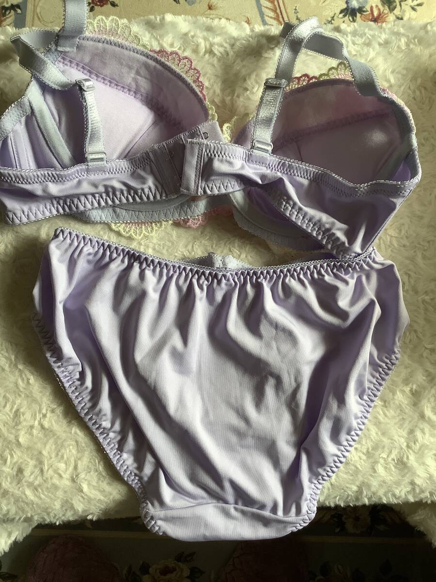 Yahoo!オークション - ブラジャー ショーツセット レース刺繍 新品 サ...