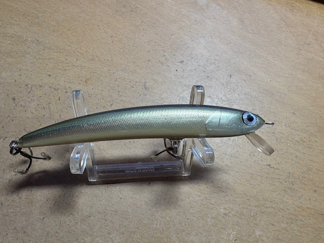 Yahoo!オークション - HMKL ハンクル401 ハンドメイドミノー 美品 ＃マ...