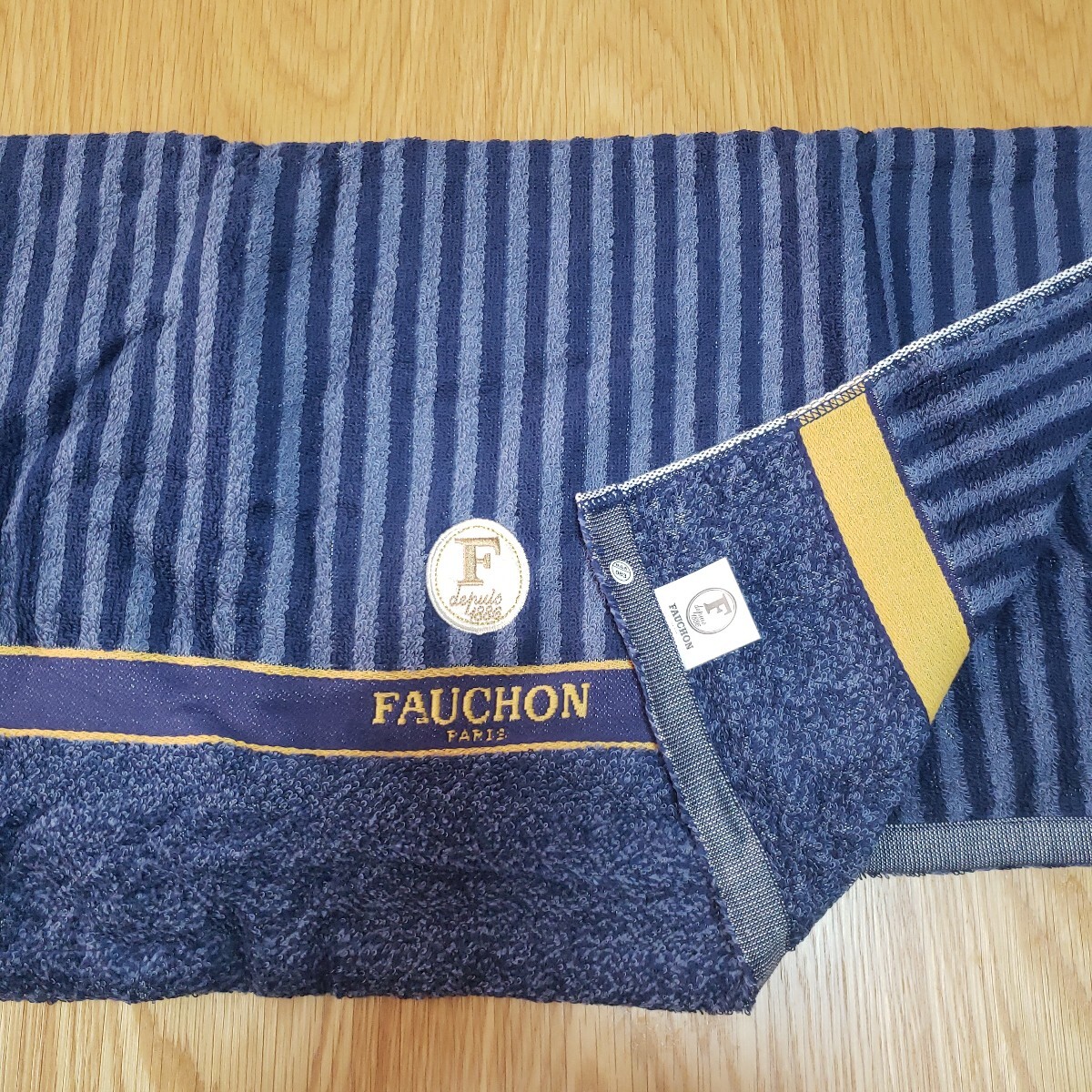 Yahoo!オークション - 【未使用】 FAUCHON フォション バスタオル 紺 ...