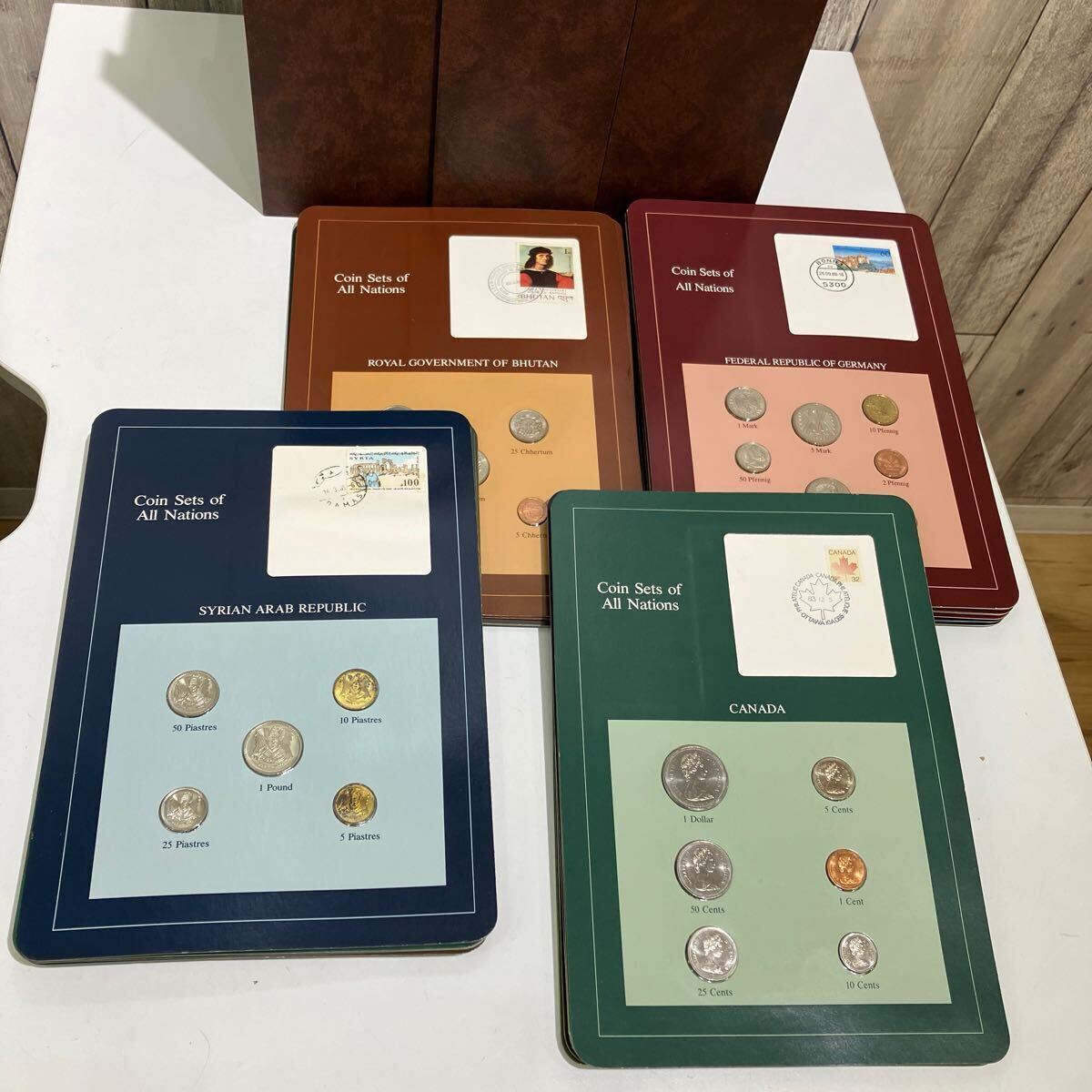 Yahoo!オークション - 7527 Coin Sets All Nations 148枚 世界の国々の...