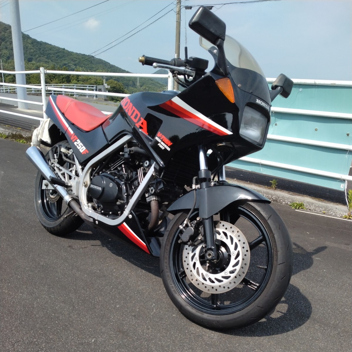 Yahoo!オークション - 高知県発 VT250F カスタム多数 低走行 動...