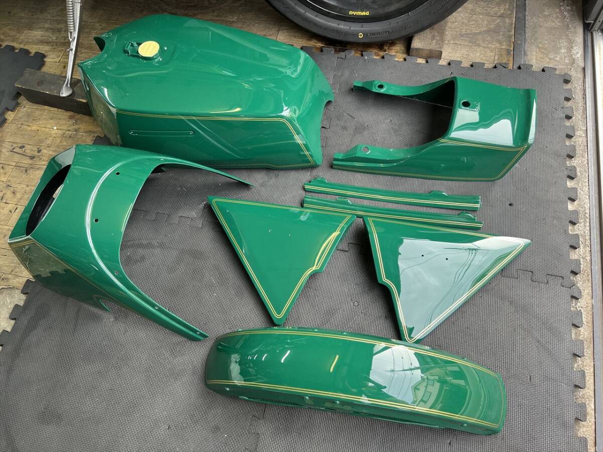 Yahoo!オークション - Z1R2 Z1R 2型 外装セット 塗装後未使用 ブリティ...