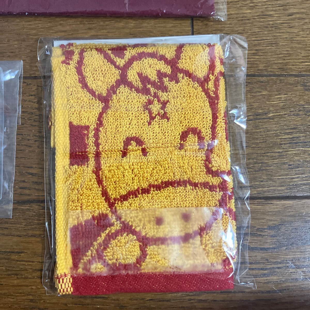 Yahoo!オークション - 競馬JRA Tシャツ・おがわじゅりマグネット・WINS...