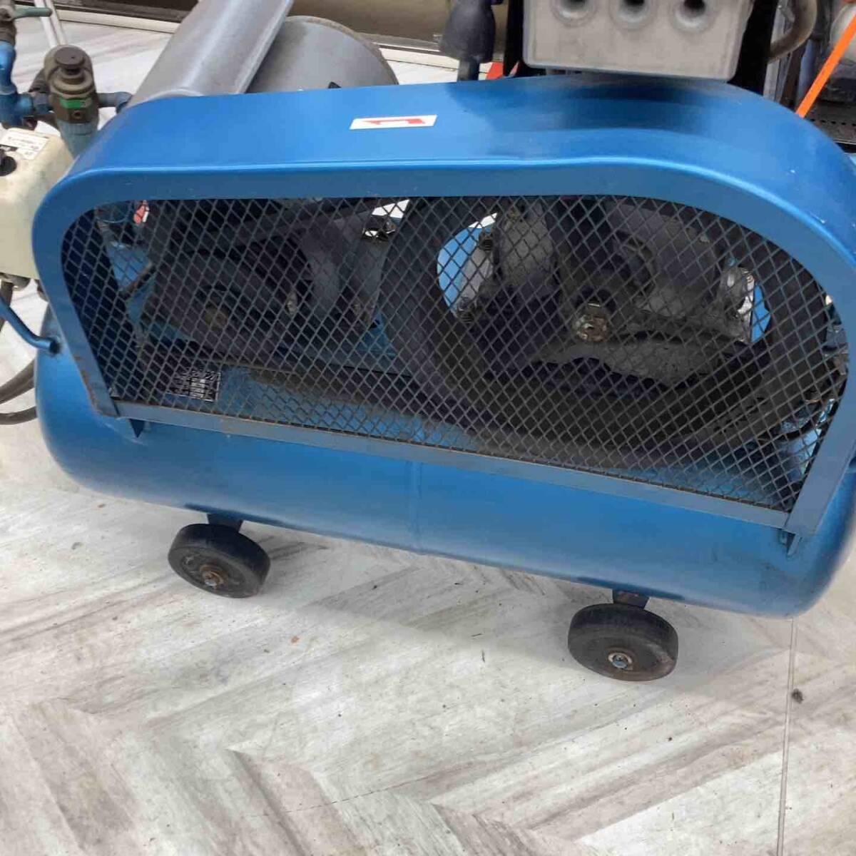 Yahoo!オークション - 19goイワタ エアーコンプレッサーOCS 165P-6D 10...