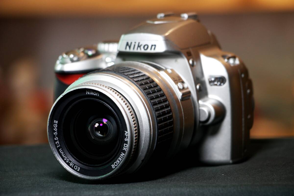 Yahoo!オークション - A1279 NIKONデジタル一眼レフ D40 動作未確認ジ...