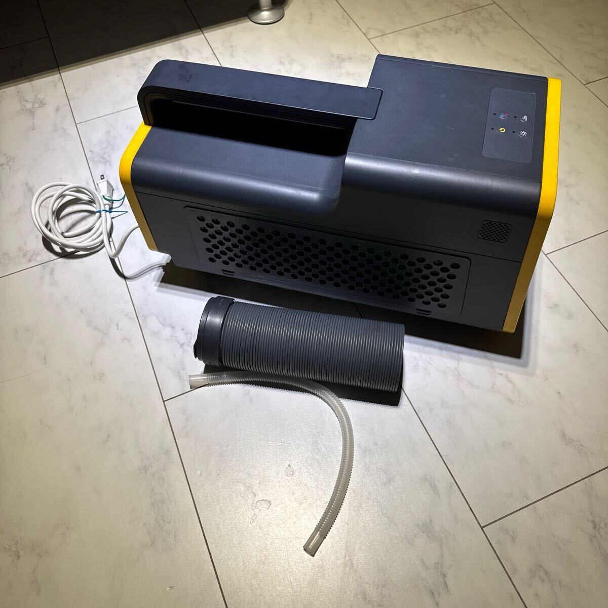 Yahoo!オークション - 2021年製 THANKO サンコー ポータブルエアコン 2...