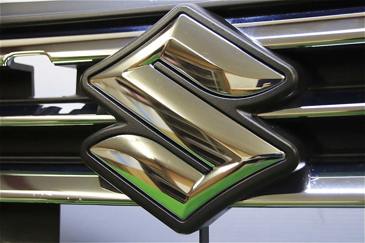 Yahoo!オークション - G スズキ MA37S ソリオ 純正 フロントバンパーグ...