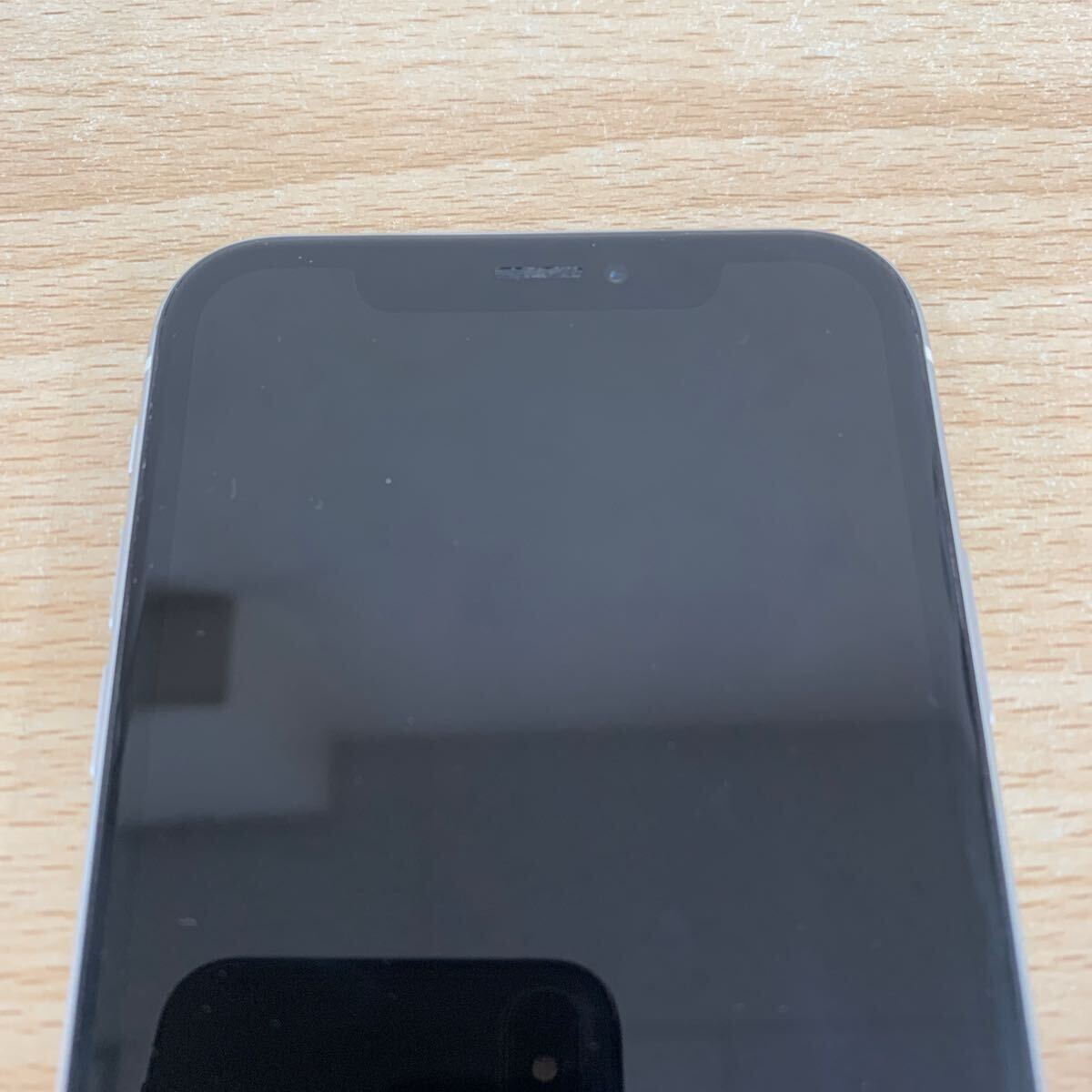 Yahoo!オークション - 中古品 Apple iPhone XR ホワイト 128GB MT0J2J/...