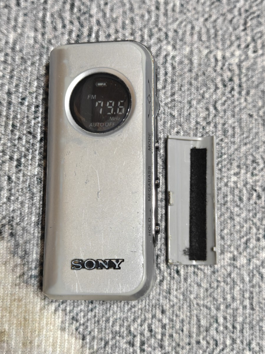 Yahoo!オークション - SONY SRF-M98 シルバー 訳アリ動作品