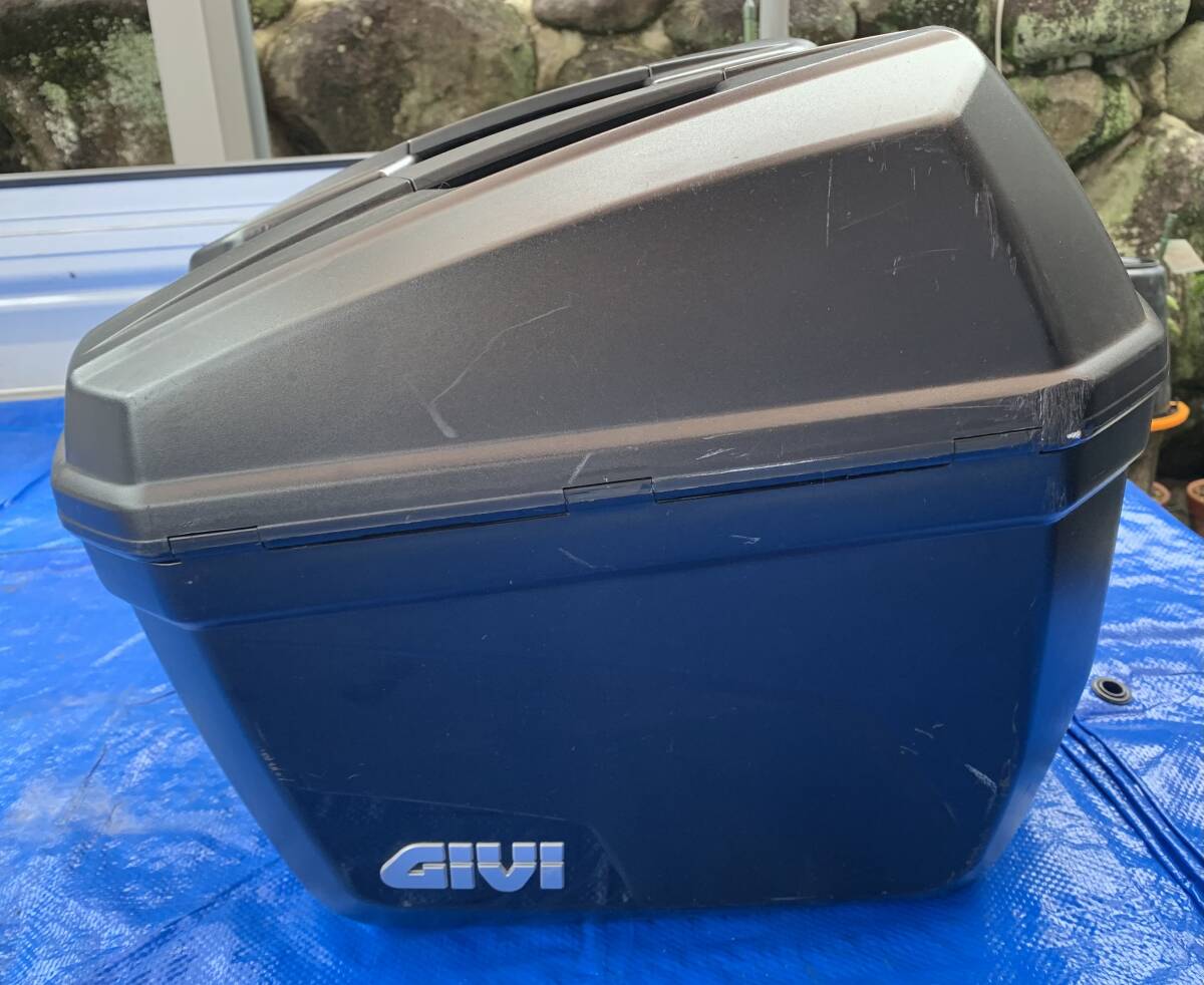 Yahoo!オークション - GIVI E22 サイドパニアケース 左右セット