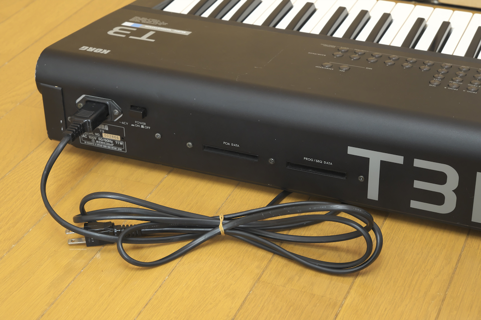 Yahoo!オークション - KORG（コルグ） シンセサイザー T3 説明書完備 ...