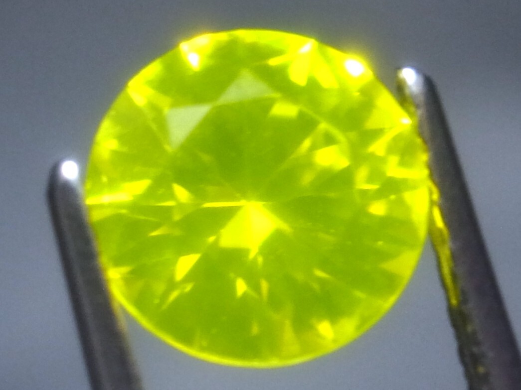 Yahoo!オークション - 1.71ct 新品・カナリーイエローベリルカラー 合...