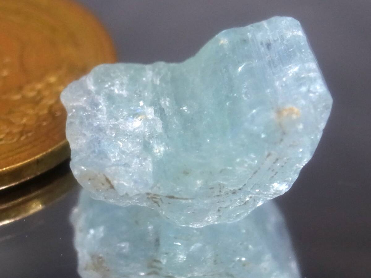 Yahoo!オークション - 7.68ct 新品・天然サンタマリアアクアマリン原石...