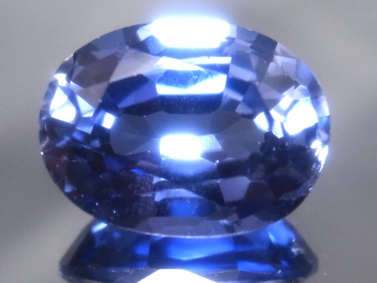 Yahoo!オークション - 10.80ct 新品・コーンフラワーブルーカラー 合成...