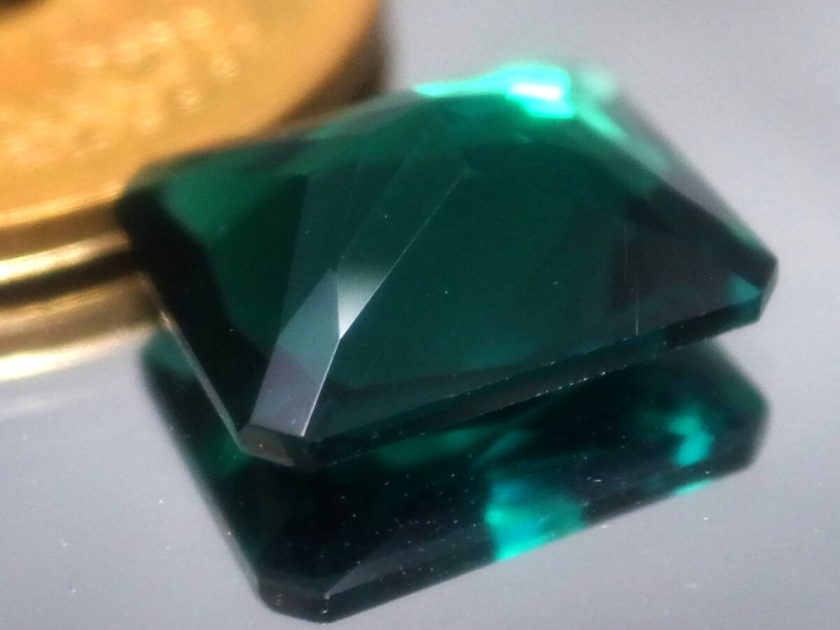 Yahoo!オークション - 4.21ct 新品・大粒サイズ・ザンビアカラー合成バ...