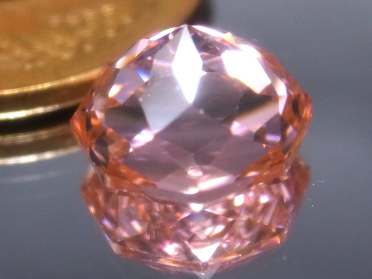 Yahoo!オークション - 7.97ct 10㎜ 新品・最先端技術のレーザー光線に...