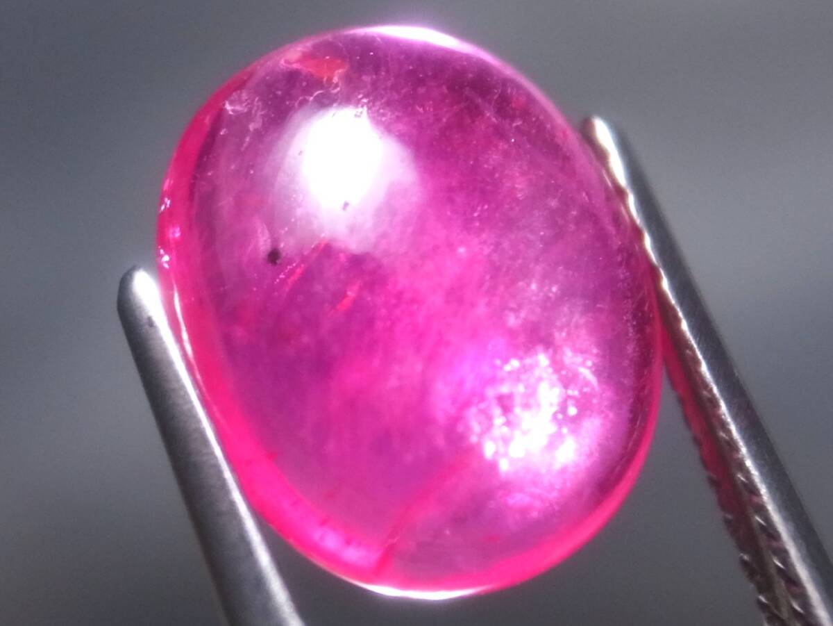 Yahoo!オークション - 3.81ct 新品・天然ルビーカボションカット モザ...