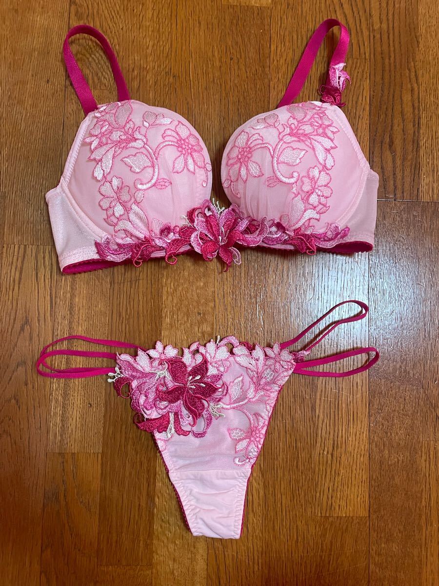 Yahoo!オークション - サルート 補正下着 ソングMセット F70