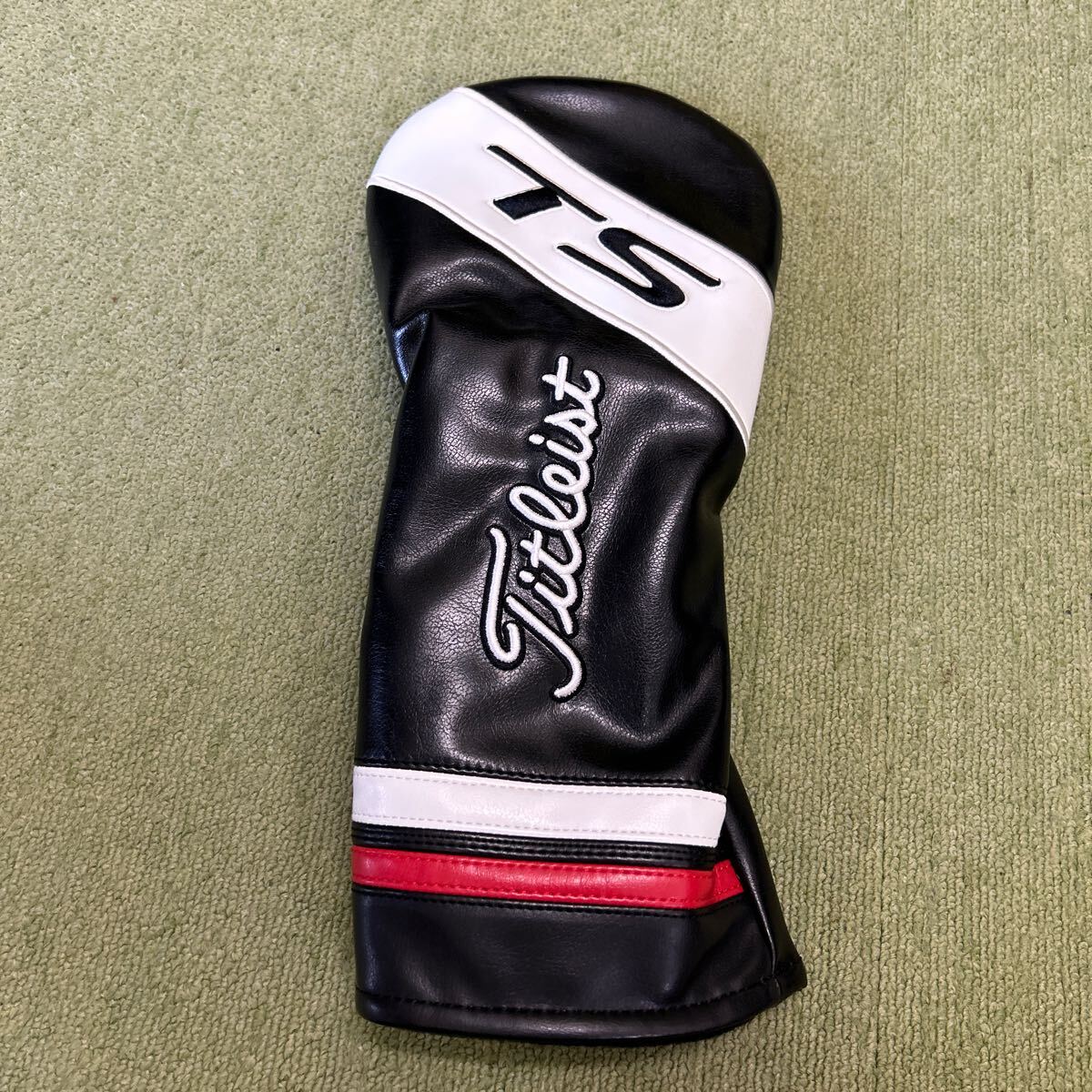 Yahoo!オークション - 3176 美品 タイトリスト TS 1W用ヘッドカバー