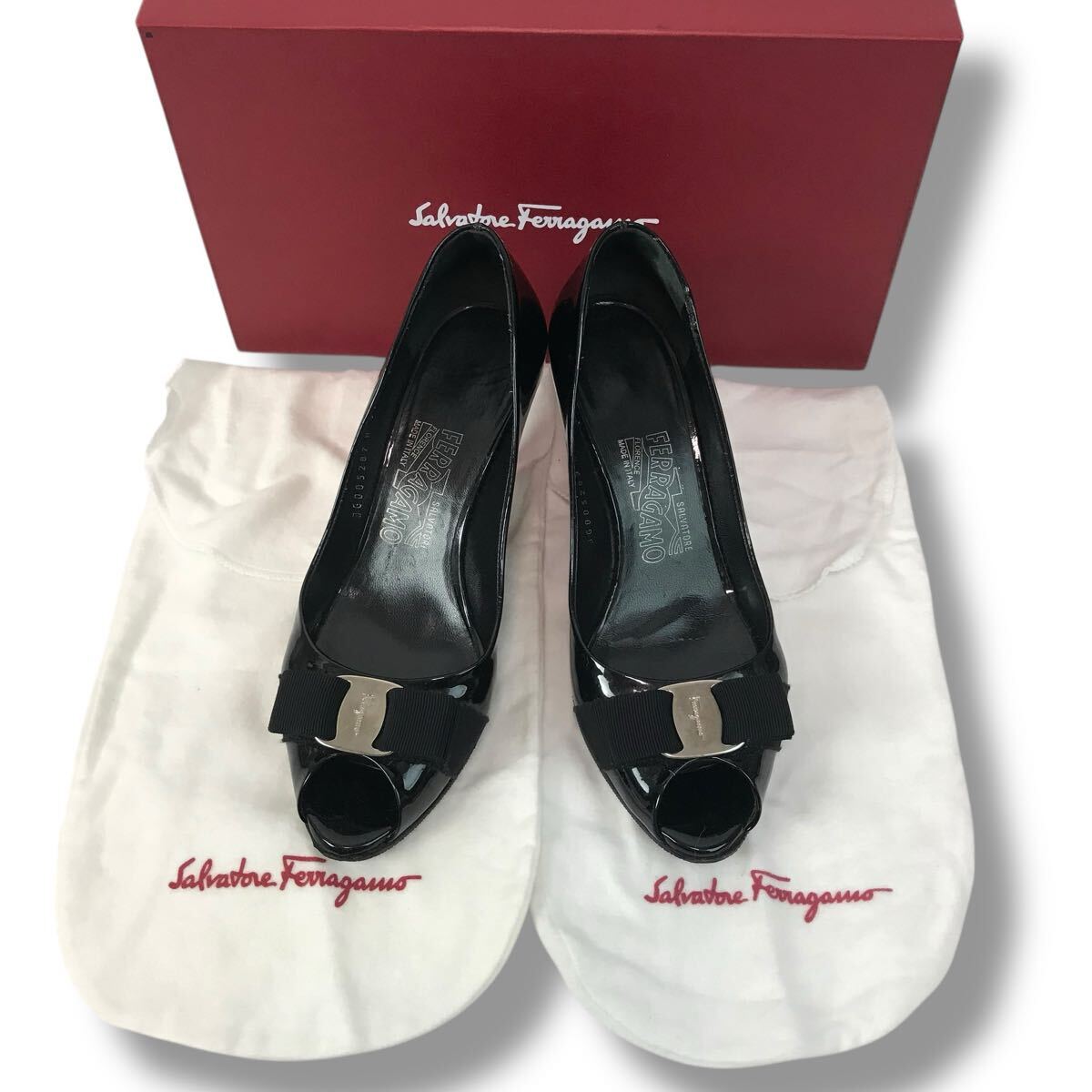 Yahoo!オークション - y189 Salvatore Ferragamo サルヴァトーレフェラ...