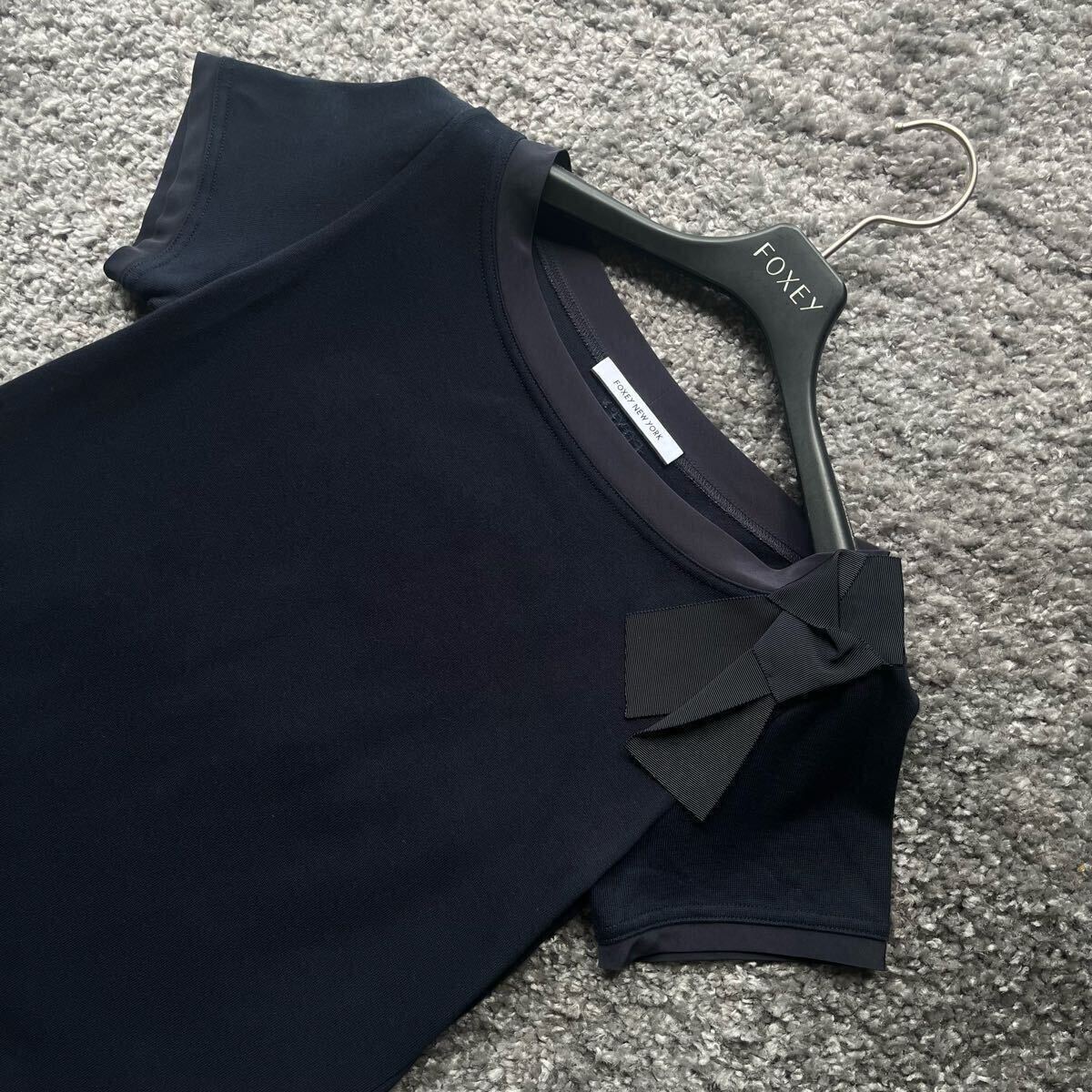Yahoo!オークション - FOXEY NY 38 濃紺 肩リボン カットソー