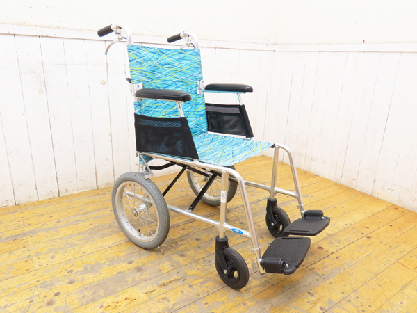 Yahoo!オークション - ニッシン・NAH-L7・介助型車椅子・折り畳み式・...