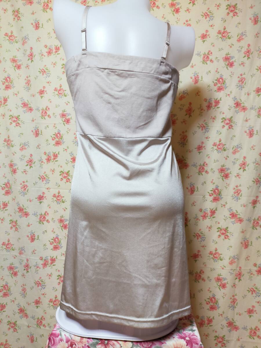 Yahoo!オークション - 大きいサイズ バスト100 ニッセン B93～101 丈8...