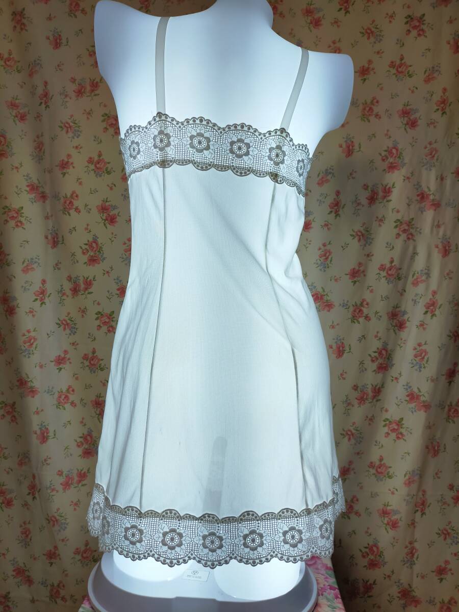 Yahoo!オークション - ティーンズ系 ジュニアスリップ B80 丈80 吊り...