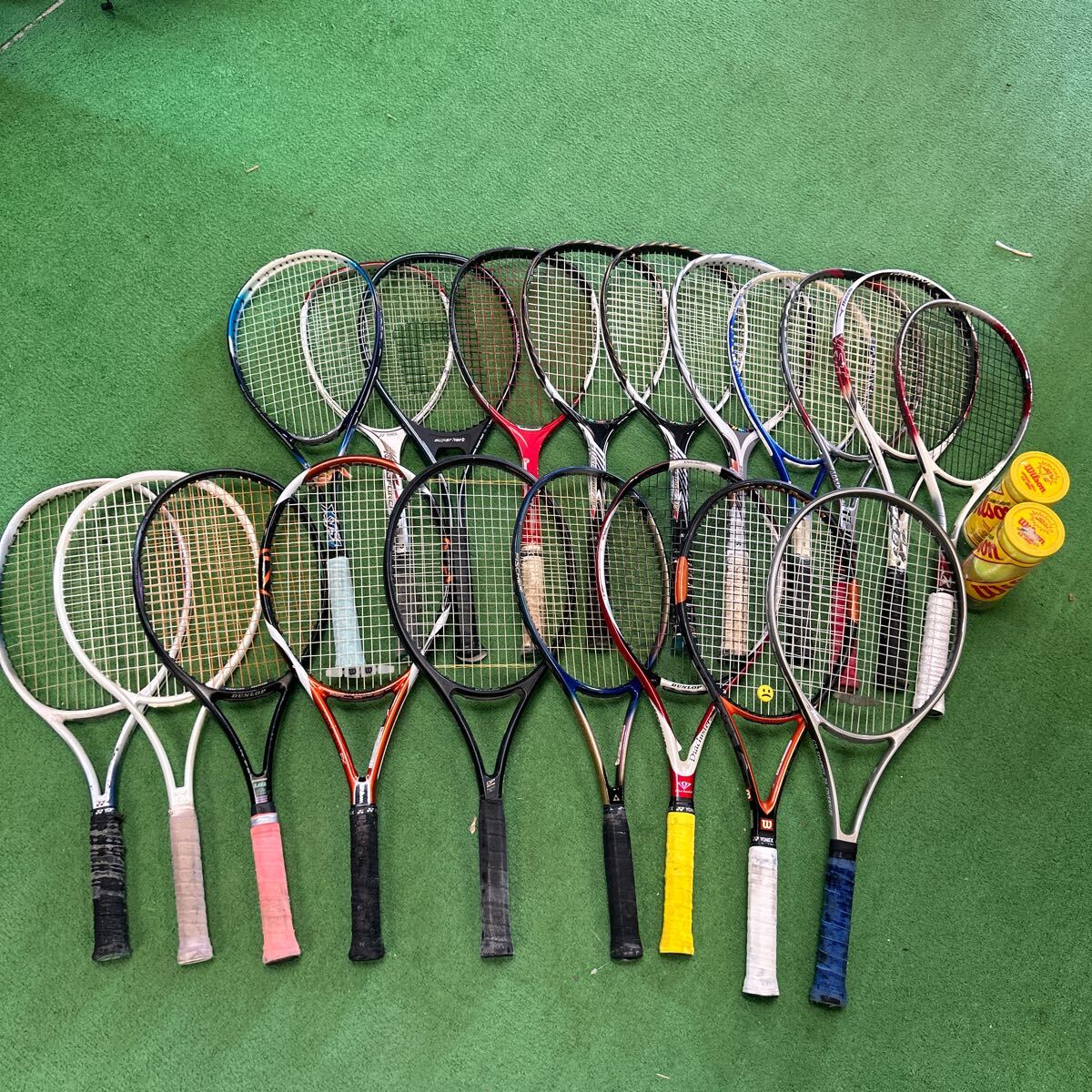 Yahoo!オークション - skam-1006 テニスラケット 20本まとめ 硬式 軟式...